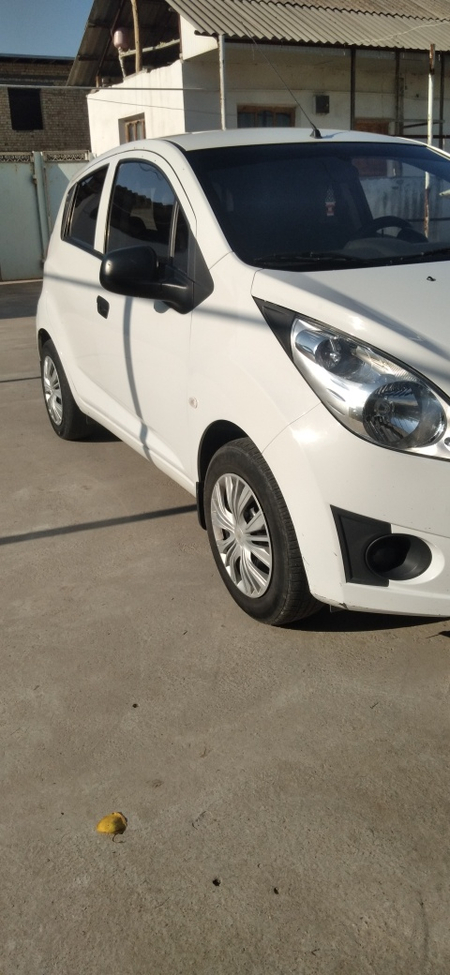 CHEVROLET SPARK В хорошем состоянии