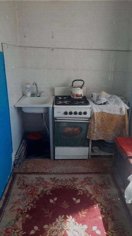 1 xonali qoratosh maxalla da joylashgan
