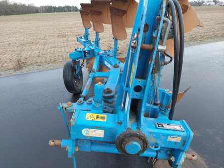 Lemken europal 7. Plug sotamiz
