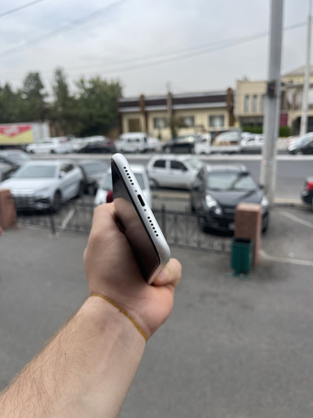 Iphone Xr 64gb ideal