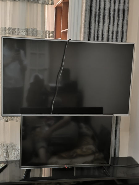 Продаётся LG 47LB580V с ДЕФЕКТОМ