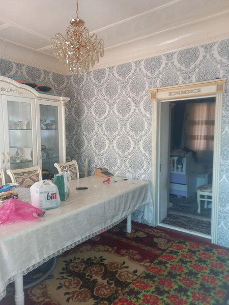 Uch tepa sakokiy