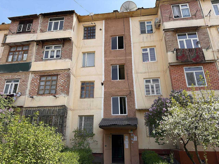 Продаётся квартира Яшнабад 2/2/4 - 46 м2 срочно! 49.500 у.е {kos}