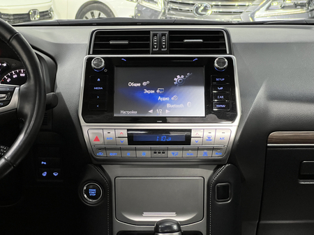 Toyota Prado 150 VX автосалон Dubai