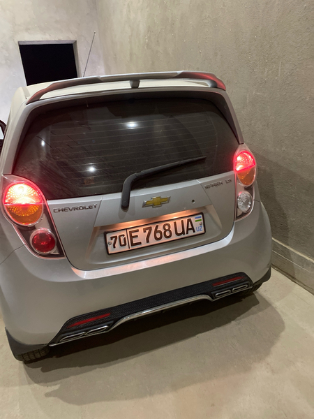 Chevrolet spark avtomashinasi