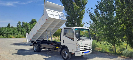 Isuzu 2013 yil sng