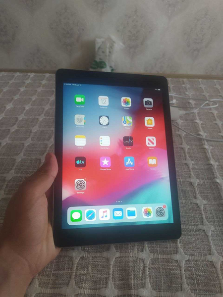 Ipad Air 1 + Srochna sotiladi arzon narxga
