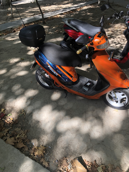 Продам скутер Honda DIO 27