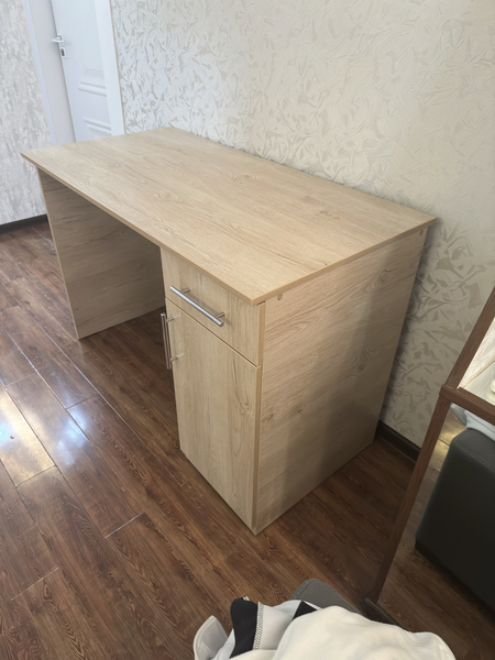 письменный стол