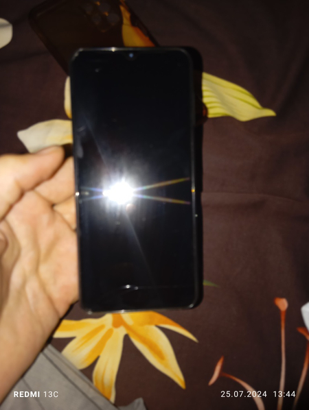 Samsung A13 4/32gb sotiladi
