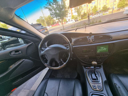 Продается Jaguar V8