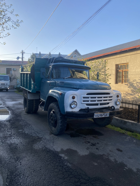Zil 130 sotiladi