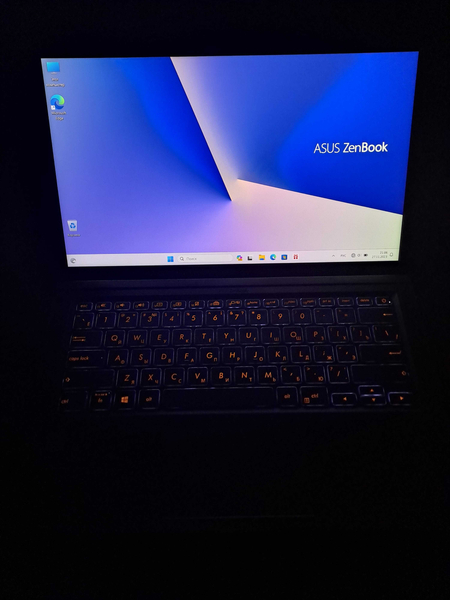 Asus ZenBook 14 UX431FA сотилади