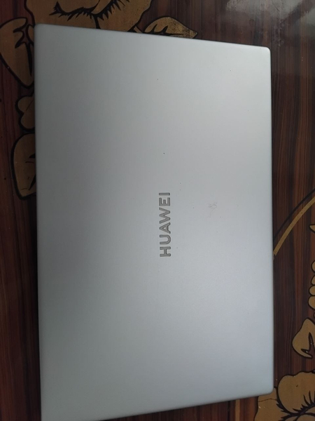 Huawei Novutbook arginal dasturlash ishida ishlatilgan halota alo