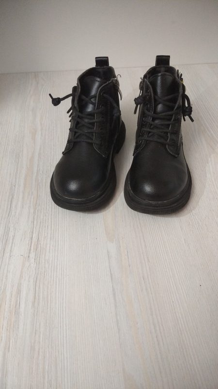 Qiz bolalar uchun oyoq kiyim