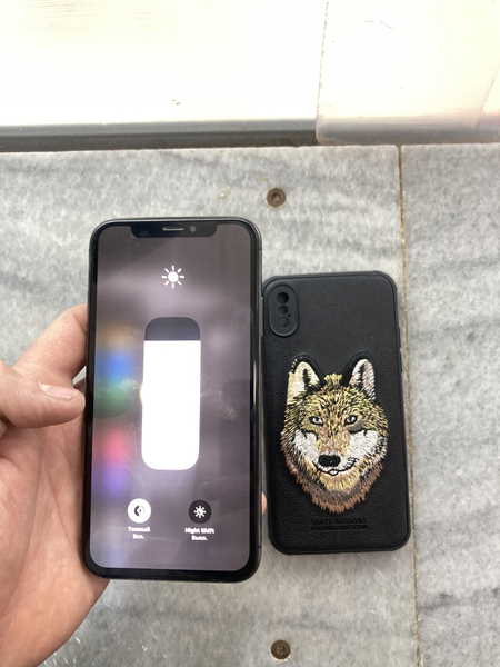 iPhone X ideal  sastayana yomks rodnoy 82%