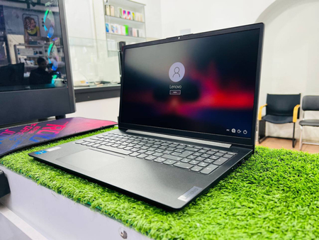 Lenovo core i3 11-avlod