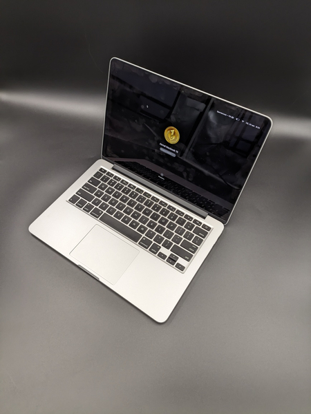 Продам МакБук 2014 MacBook в отличном состоянии