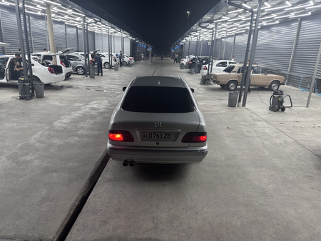 mercedes-benz w210