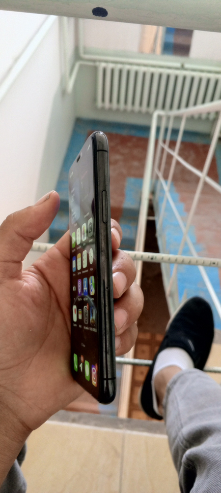 iPhone 11 pro 256