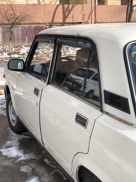 2107 ВАЗ.  2000 год