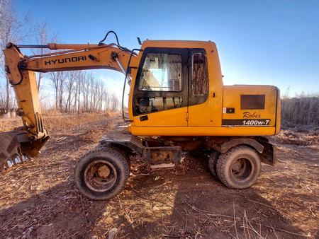 Hyundai 1400 strella 7metr ekskavator xizmatlari ish haqi ish pay uslu
