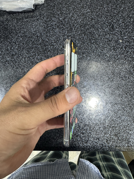 iphone 11 pro pamit 64g yomkost 69 holatini oqip tel qlila
