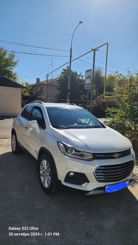 Tracker 1 sotiladi
