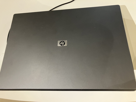 Ноутбук hp 530 intel 15 дюймов. Для учебы