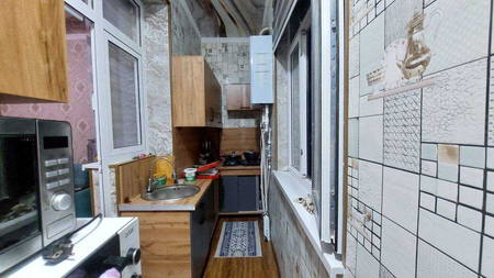 2 xonali 3 etajda joylashgan jixozlangan kvartira ijaraga beriladi