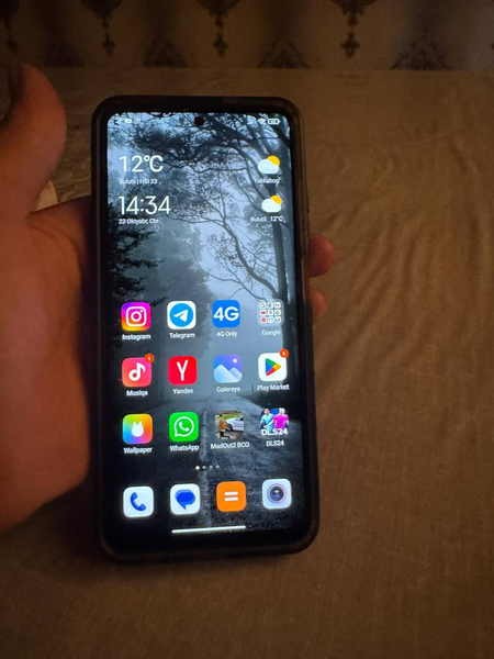 Redmi note 10 s 6ga 64talik iphonega