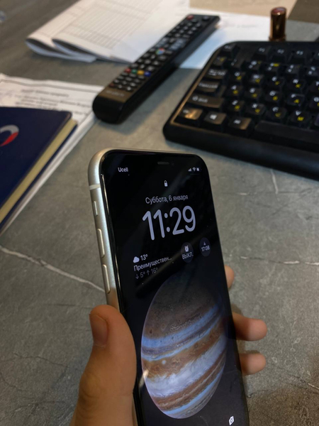 iPhone 11 white (ideal)