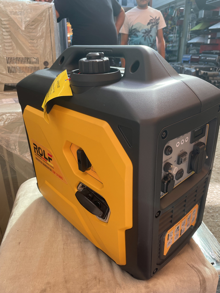 Generator dvijok генератор движок инверторный ( синиус ) 2/3 кв