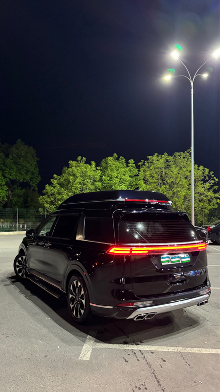 Продается Kia Carnival hi-limousine orginal