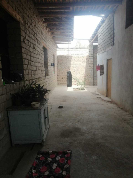 Hovli sotiladiii