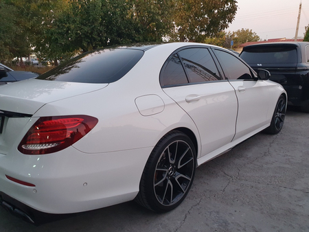 Mercedes Benz 213 E200. Yili  2017. Yurgani 80000. Narxi 41900