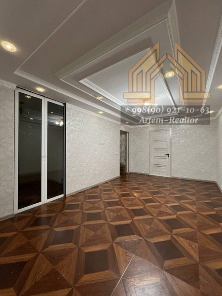 Буюк Ипак Йюли Саехат ,2/4/5 , кирпич , 2*6 балкон , 55м2 , 78 000 у.е