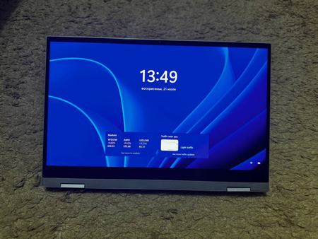 HP ENVY - 15.6” R7-5825U! 16GB! 256SSD