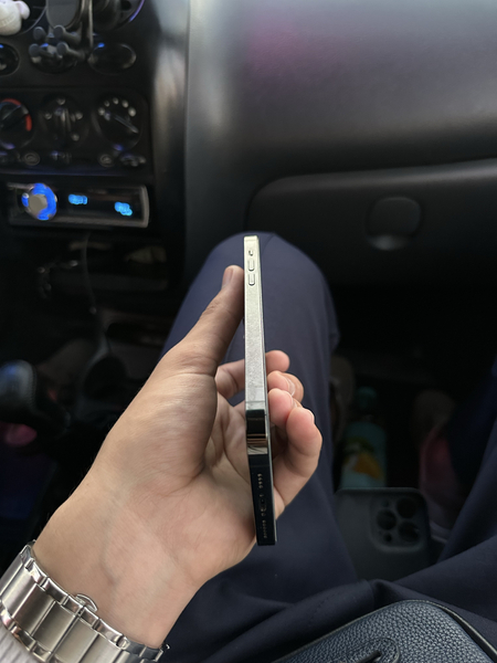 Iphone 14pro max e-sim