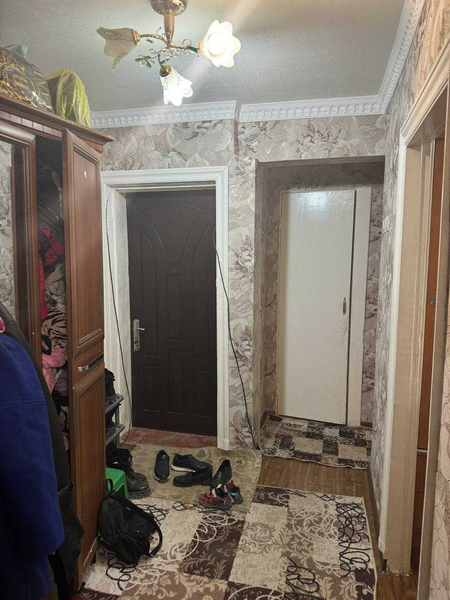Qora qamish 1/2 2 xona srochna sotiladi