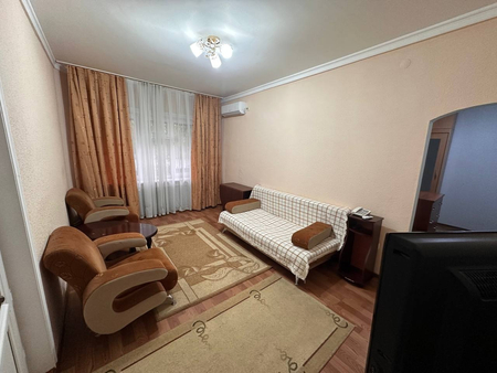 Продаётся 1в2/2/4 на м-в Феруза