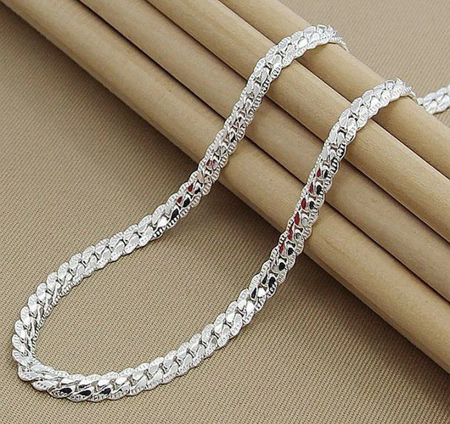 Продам серебряный комплект