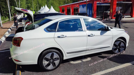 Dong feng e70 ev