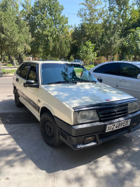 Lada 09 sport car