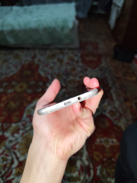 Samsung j7 2016 года 32/2gb