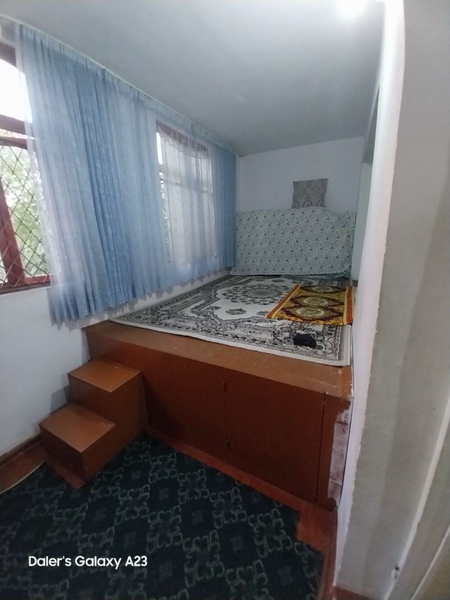 3/3/5 Balkon 2*6 77 seriya Gishtli dom 75kvm Ipotekag berilmaydi.