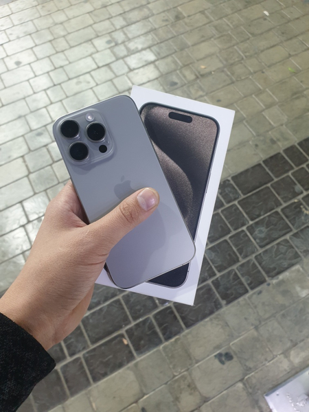 iPhone 15 Pro  LL/A 128 GB Natural Titanium ideal