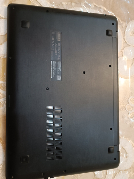 Lenovo noutbook 4/500 GB sotiladi