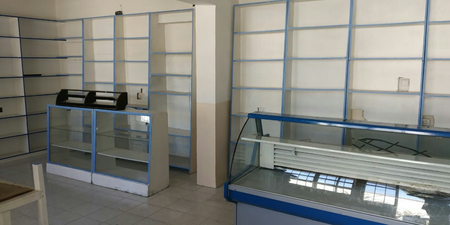 Срочно продам витрины для магазина