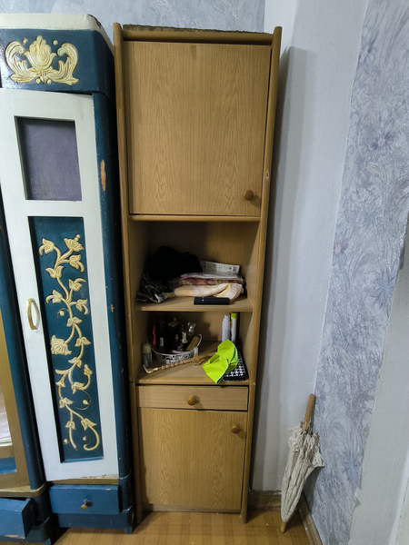 Пинал в продаже шкаф